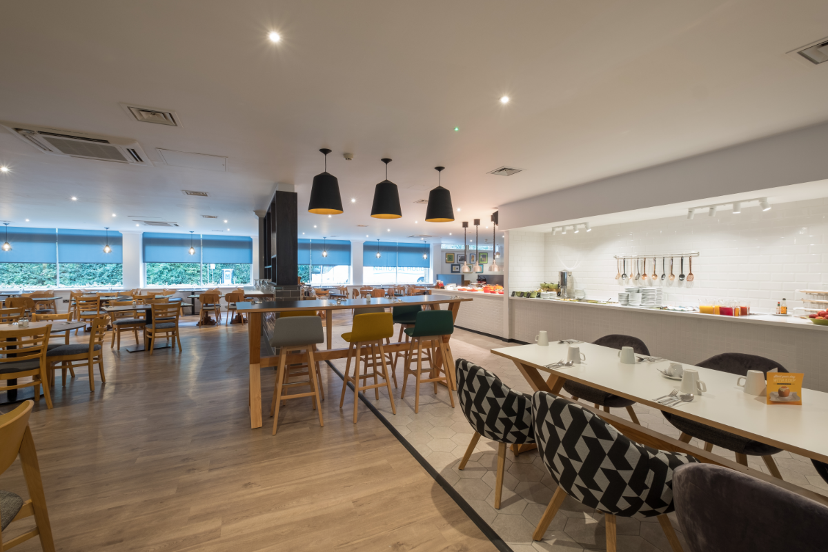 Holiday Inn Swindon Hotel | Best Price Guaranteed